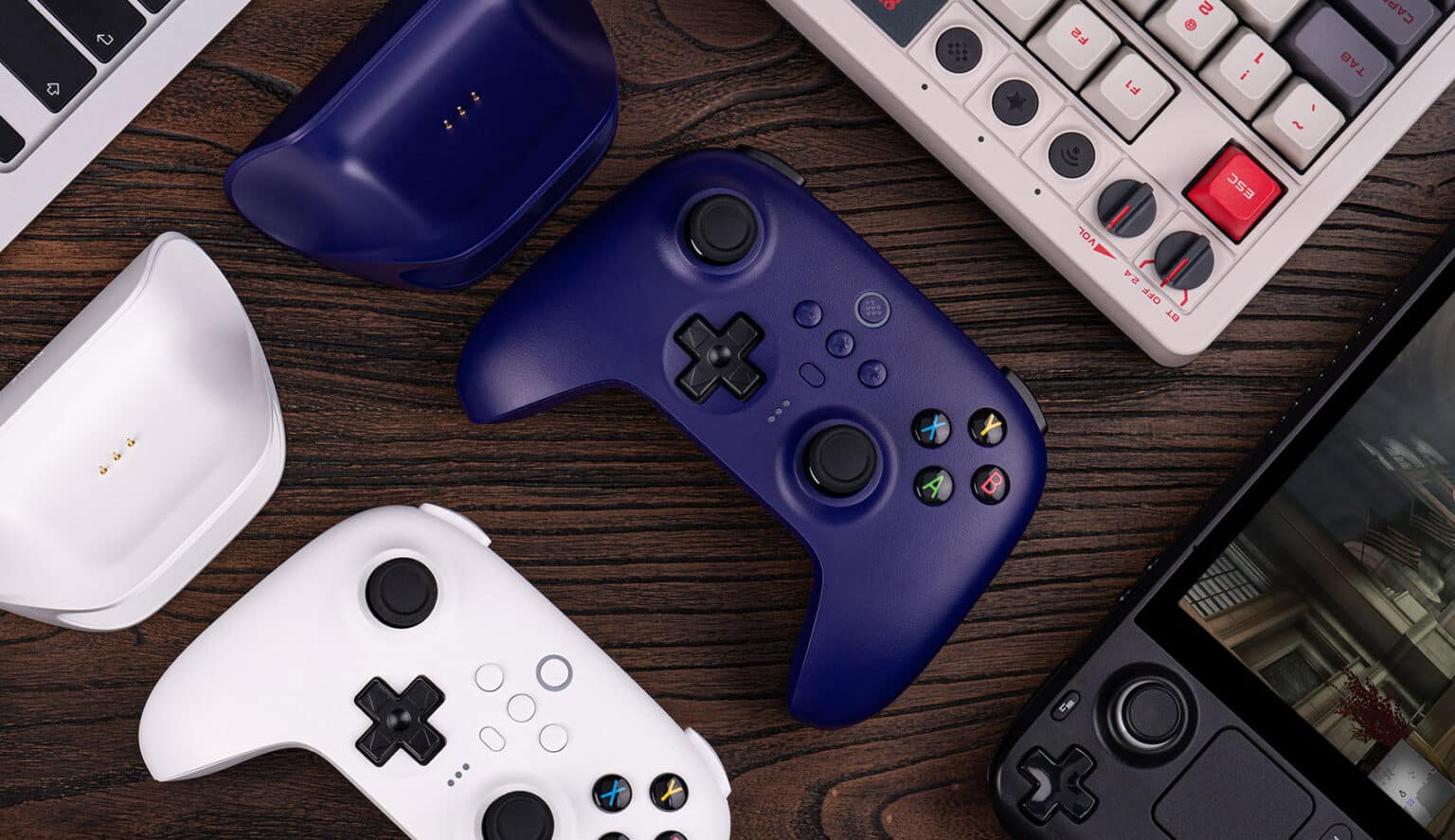 8BitDo atualiza sua linha de controles Ultimate com joysticks Hall ...